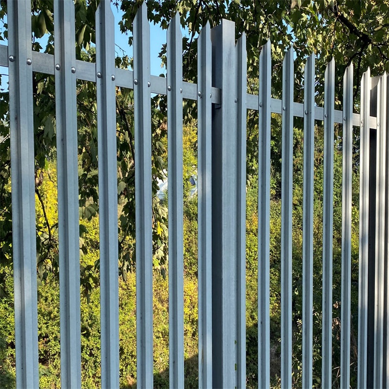 Palisade Fencing: Features, Specifications, and Applications